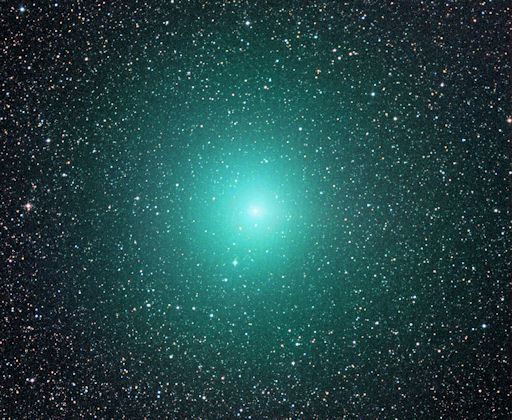 THE GIANT GREEN ATMOSPHERE OF A COMET | TheGunRack